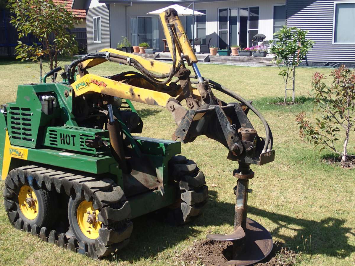 Tight Access Mini Diggers - Excavation & Earthmoving Contractor ...