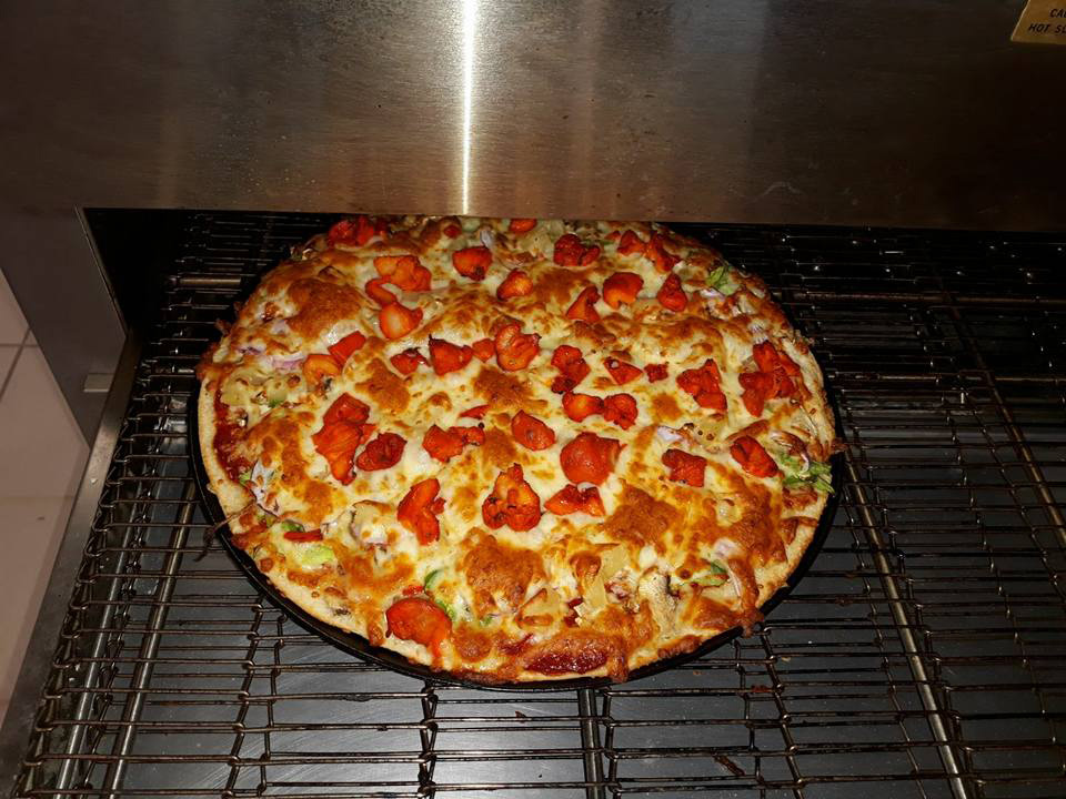 Diamond Pizza - Pizza Restaurants - Shop 4 133 Lennox St - Maryborough