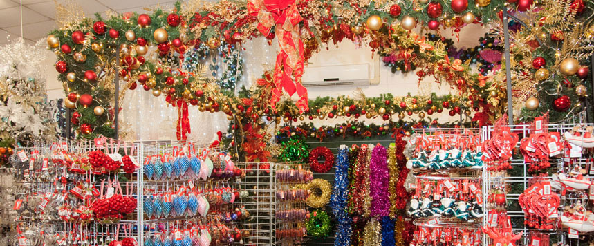 Christmas Shack - Christmas Trees & Decorations - Slacks Creek