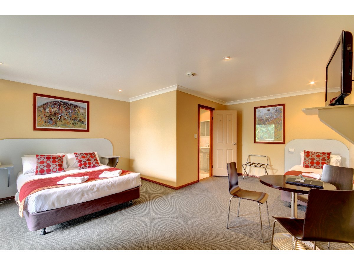 Victoria Hotel Motel-Strathalbyn - Hotels & Accommodation - Strathalbyn