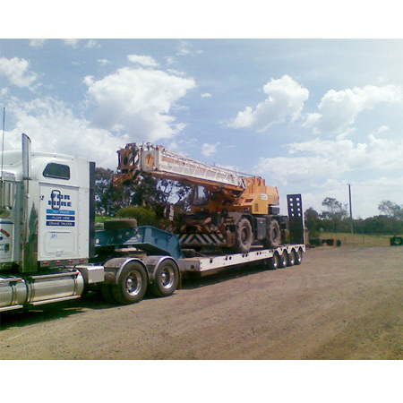 Sherritt & Sons Tilt Tray Crane Trucks & Float Hire - Freight ...